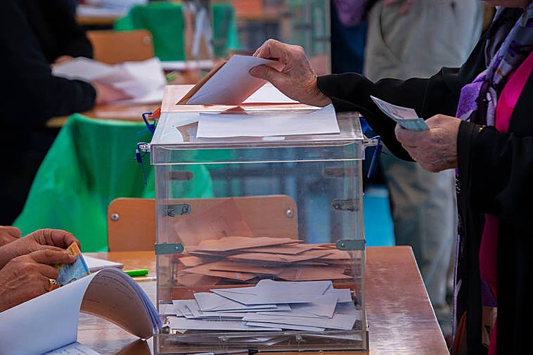 Voto nulo, voto en blanco y no votar: en qué se diferencian y a quién ...