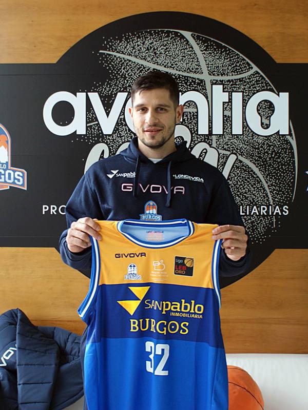 Roko Rogic: «Puedo ser esa pieza para dar un paso más en el trabajo del ...