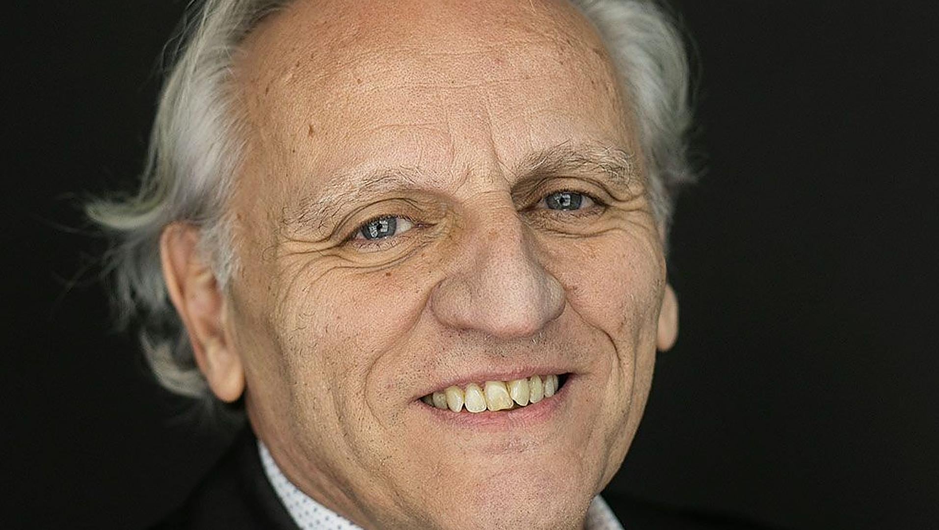 Álex Grijelmo presenta en Burgos su libro 'Con la lengua fuera', sobre ...