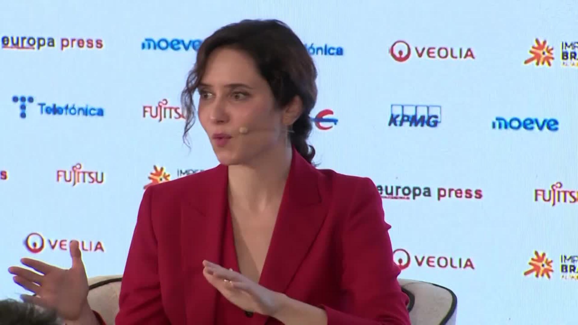 Ayuso carga contra "el régimen" de Sánchez que se dedica a "humillar y ...