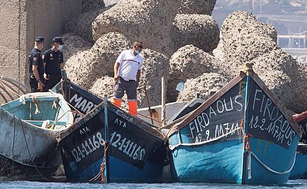 Rescatan una patera con 53 migrantes al sur de Gran Canaria | Canarias7