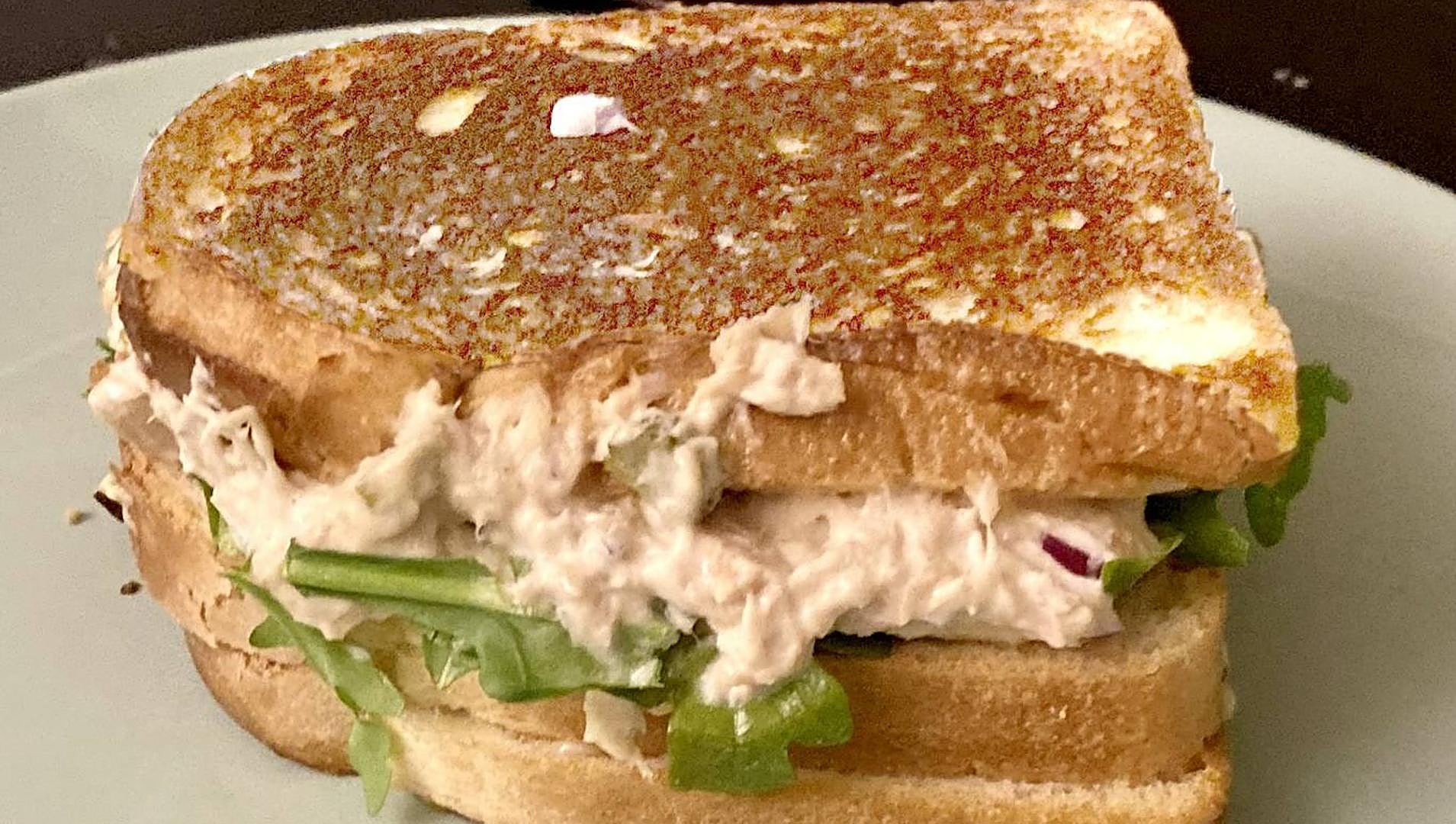 Cómo se prepara el auténtico sándwich de atún americano | Canarias7