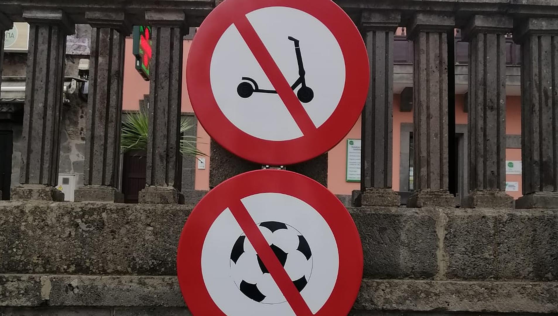 Comfir-NC tacha de «atentado al patrimonio» la nueva señalética de la ...