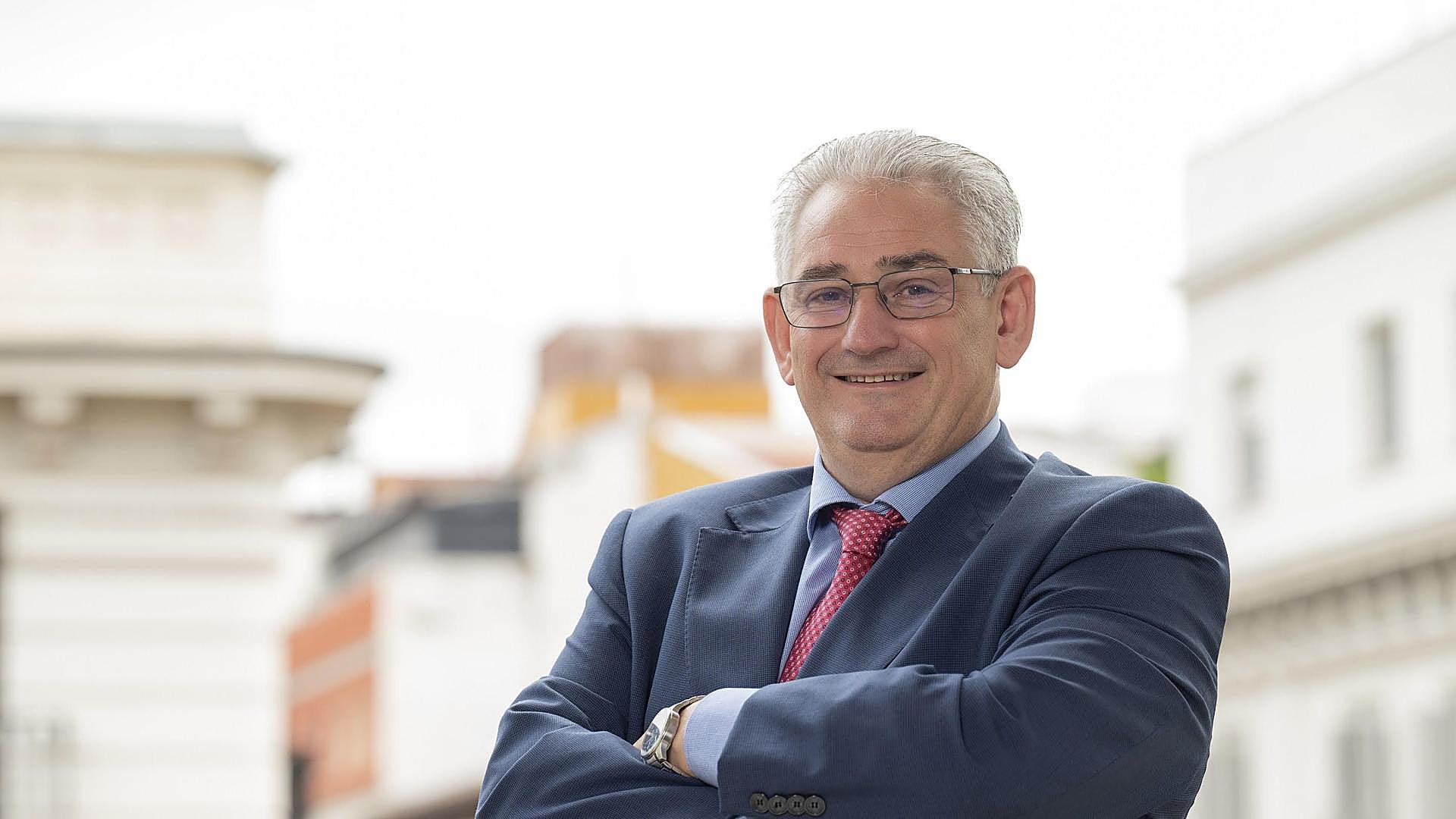 Rafael Navas. Director General Mutualidad de la Abogacía: «Vemos bien ...