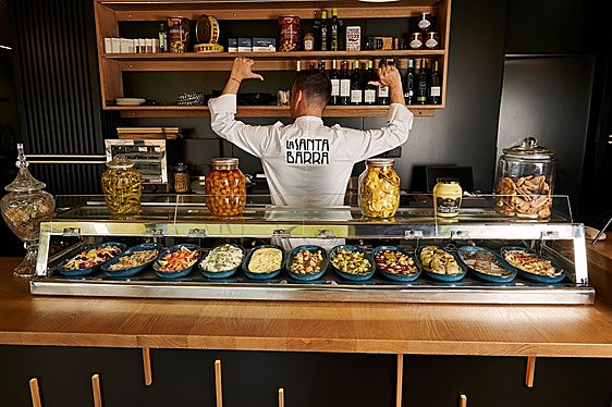 La Santa Barra: un altar gastronómico en el Hotel Puerto de la Luz ...