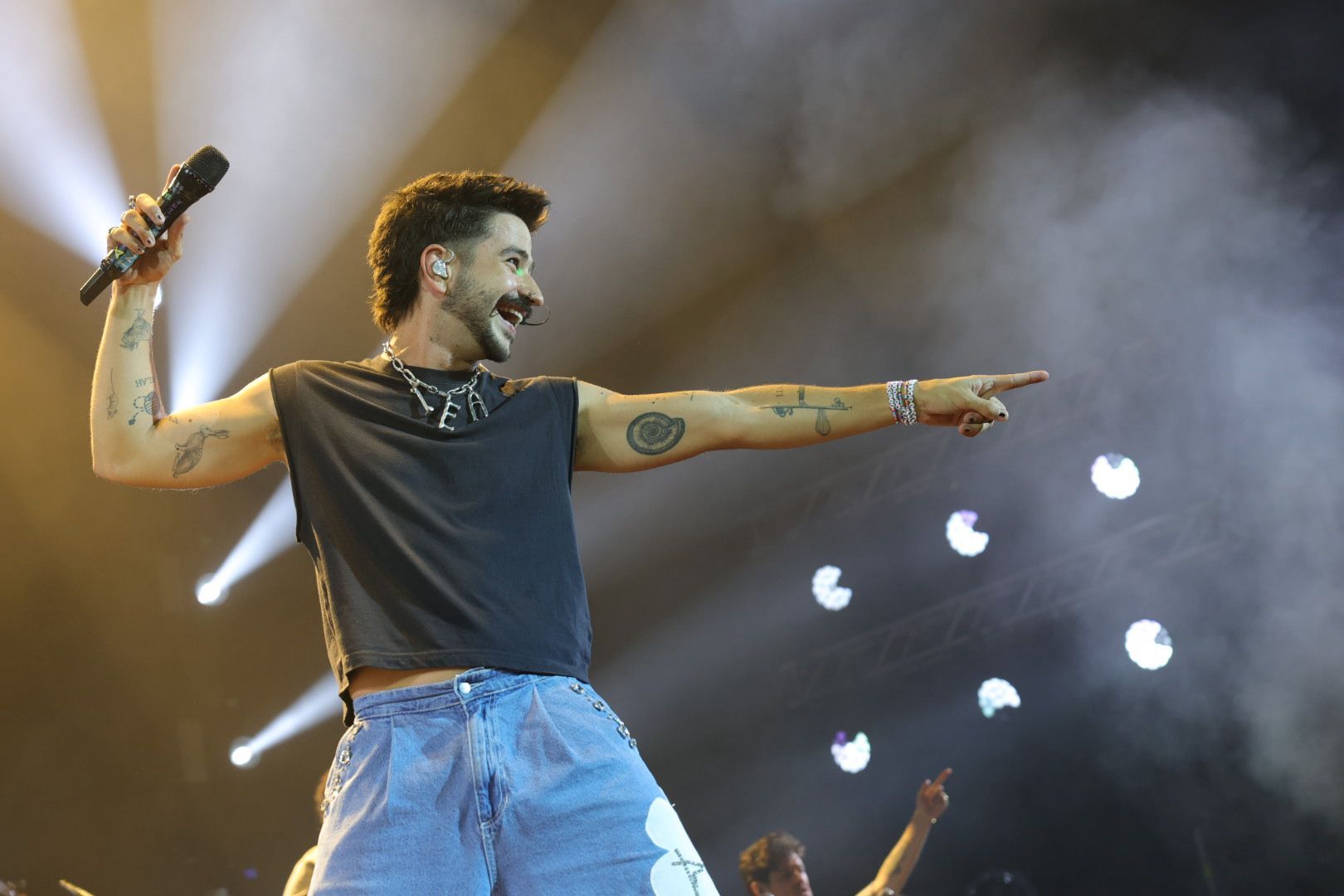 Concierto de Camilo en Gran Canaria: el artista ya está en la isla y le ...