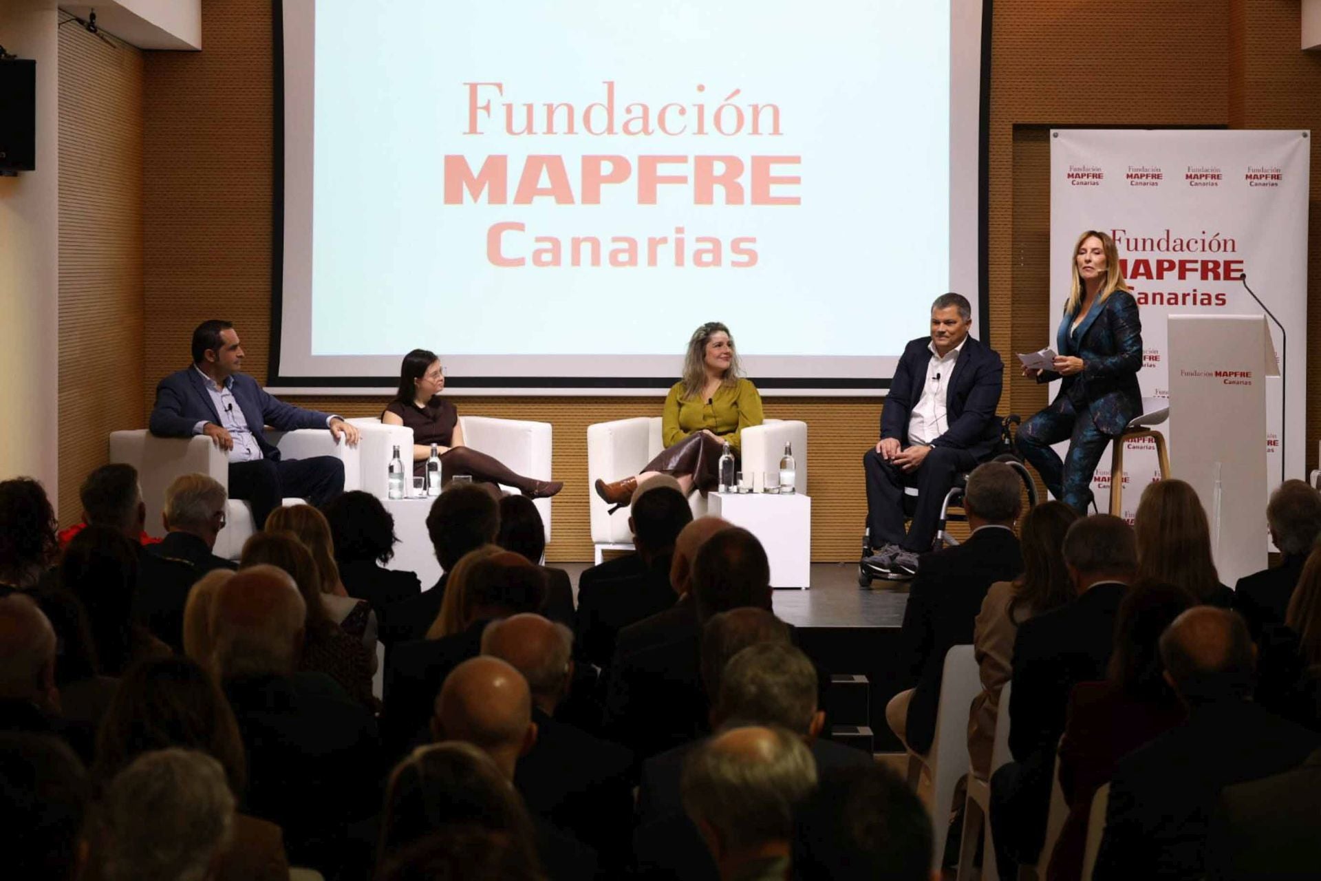La fundación Mapfre Canarias celebra su 40 aniversario con la infanta ...