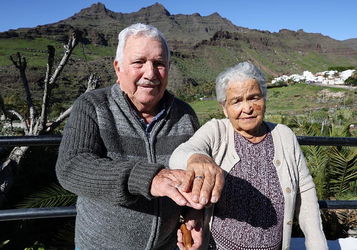 Aniceto y Juana María se juraron amor eterno... y ya van por 60 años ...