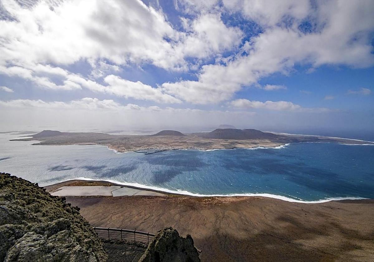 El sonido del timple se apodera de La Graciosa | Canarias7