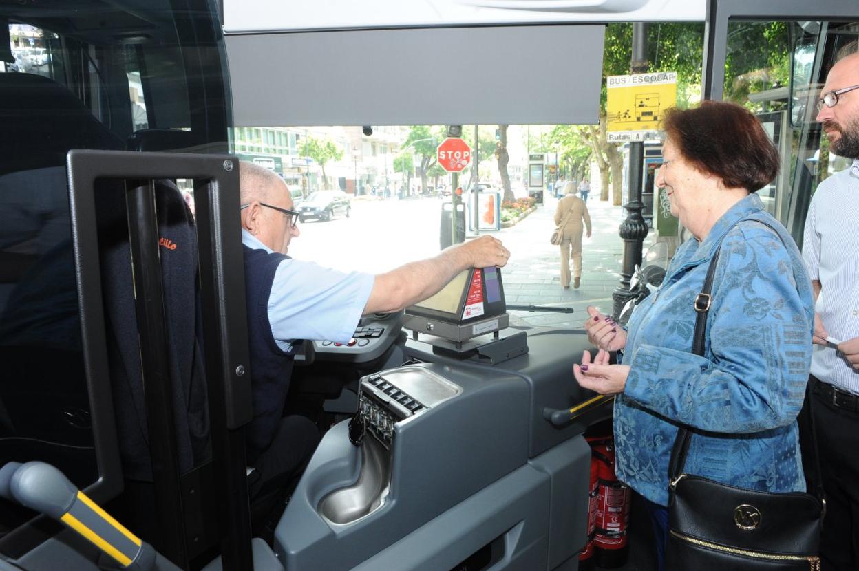 'Google Transit' permite ya consultar rutas y horarios del autobús ...