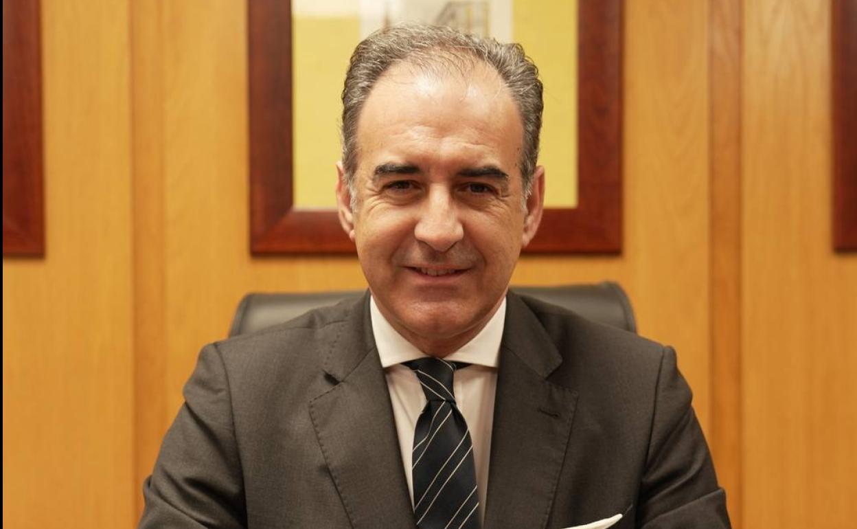 Venerando López Blanco, nuevo director regional de El Corte Inglés ...