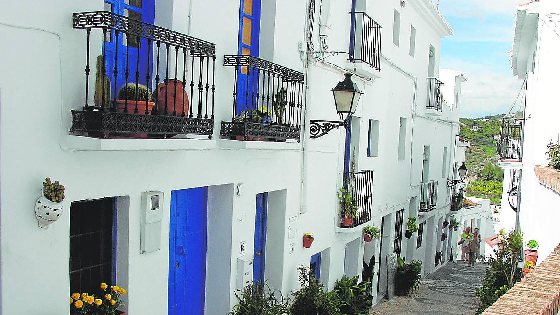 El 'Barribarto': el casco antiguo de la Axarquía donde hay que perderse ...