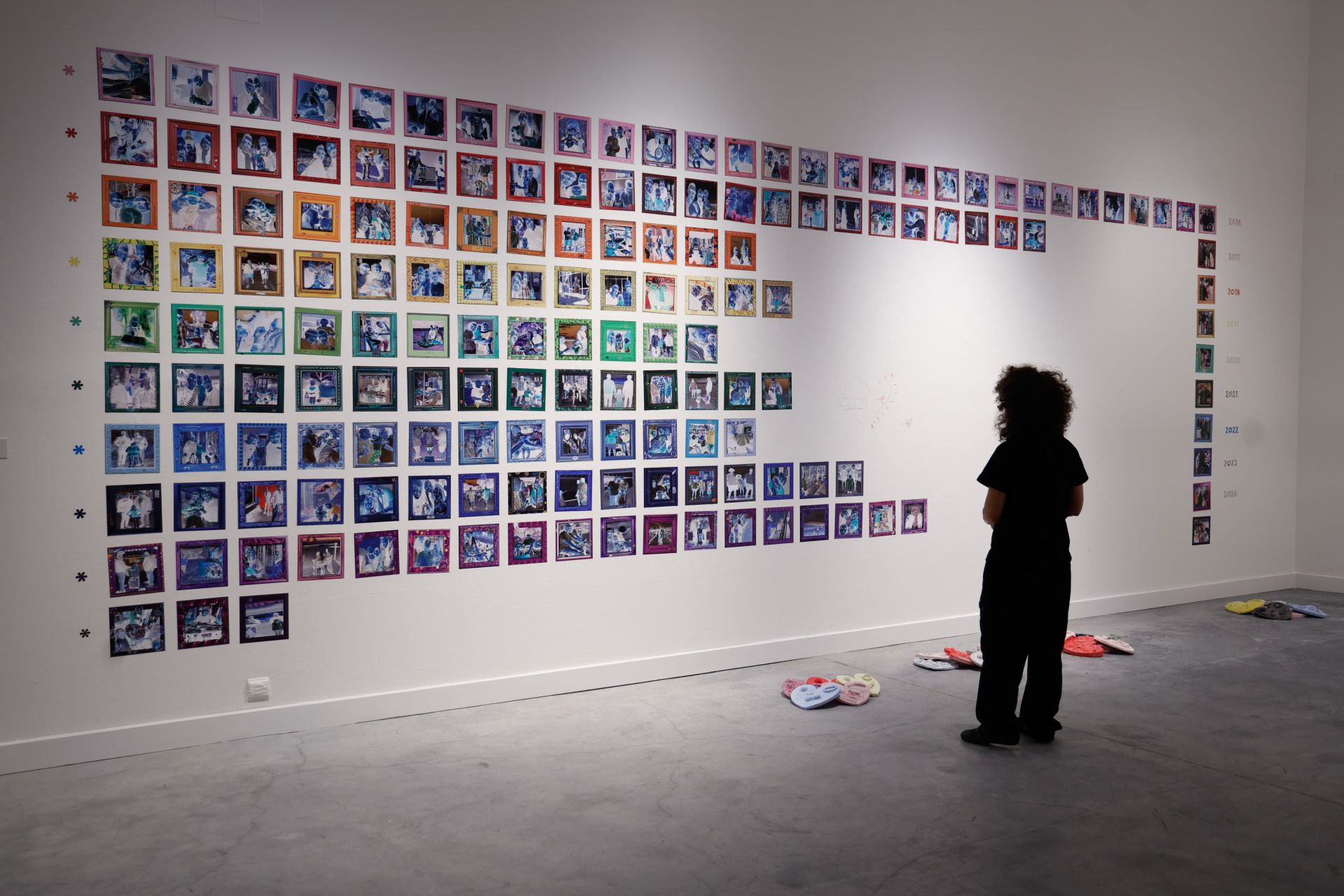 Exposición 'Omnímoda. La fotografía como display' en el MUCAC La ...