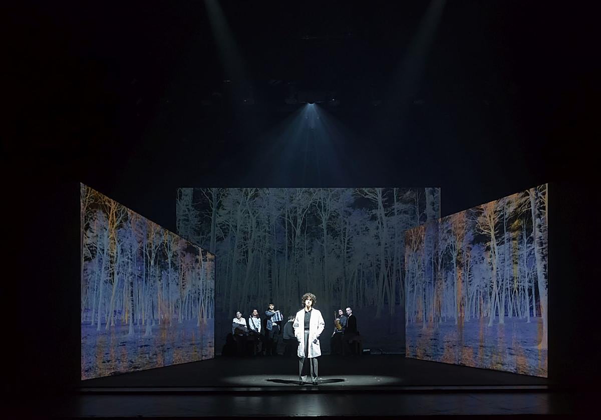 'Blaubeereen': Una obra mayúscula sobre hombres terroríficamente ...