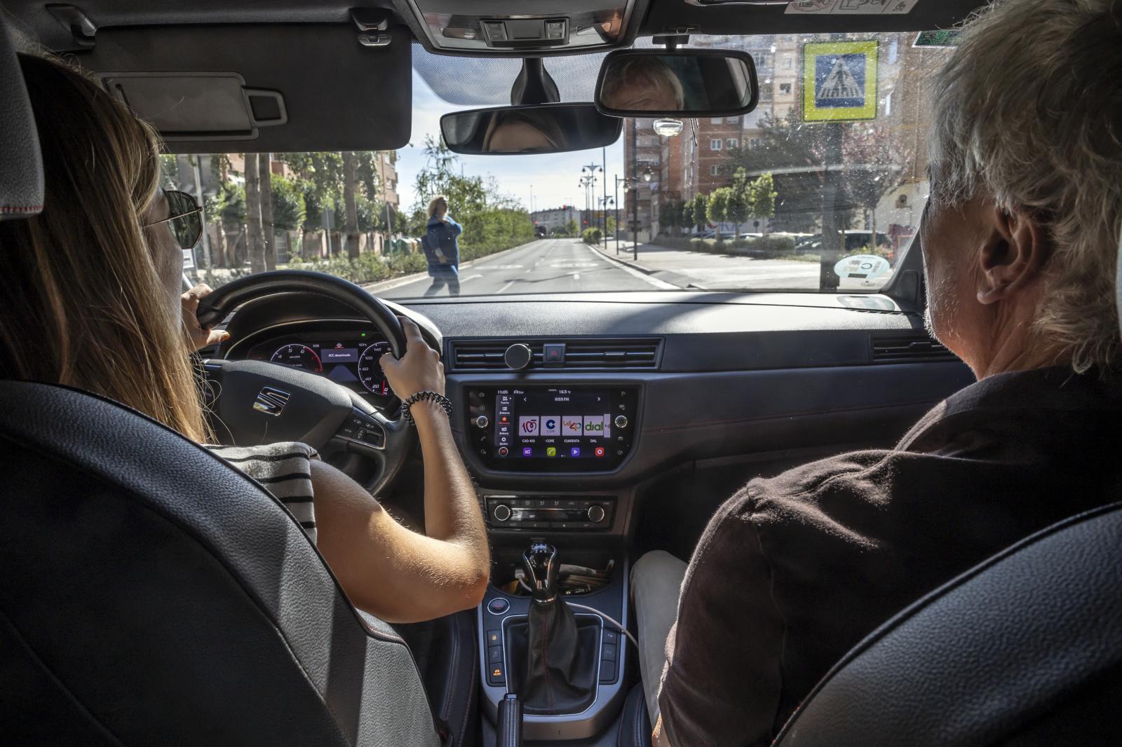 Los jóvenes podrán obtener el carné de conducir en unos años a partir ...