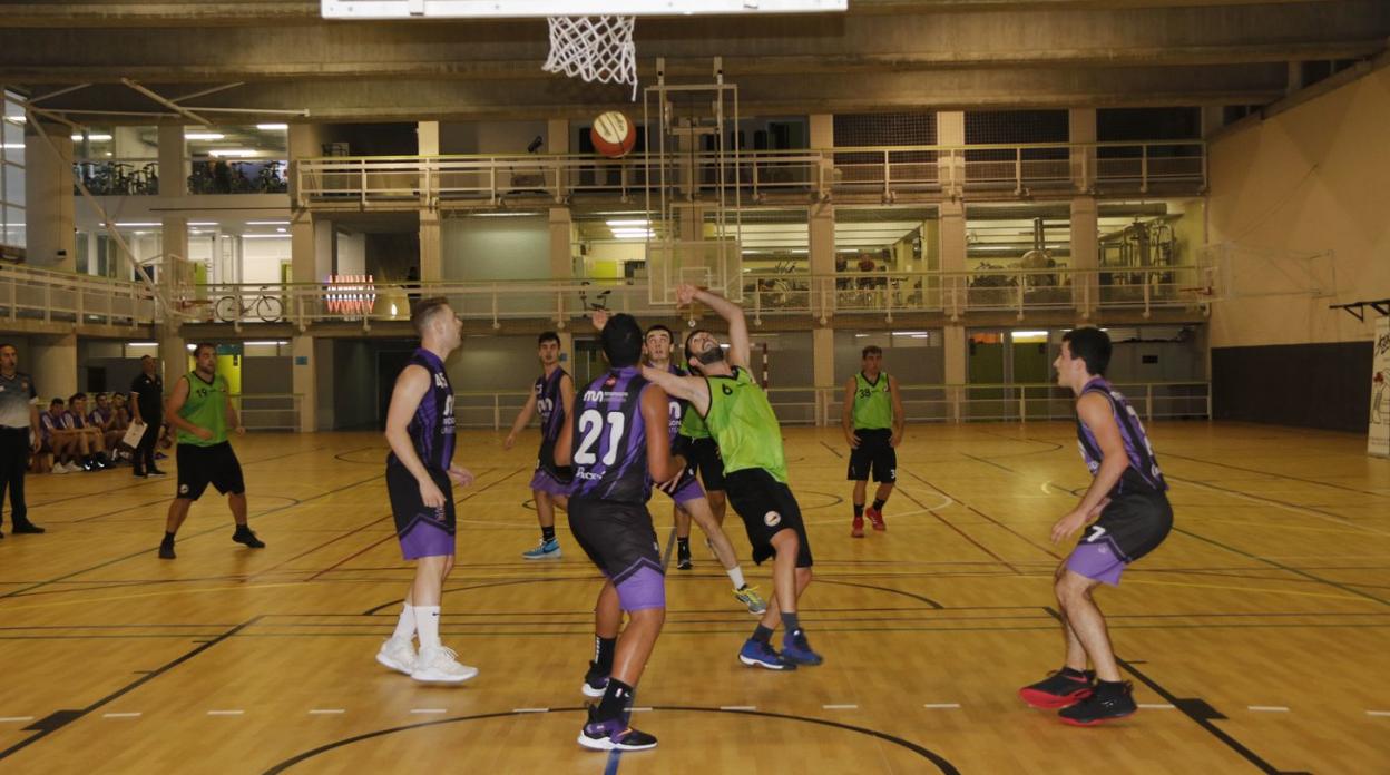 Gora Behera Debasket se jugará el liderato del grupo en Deba | El ...