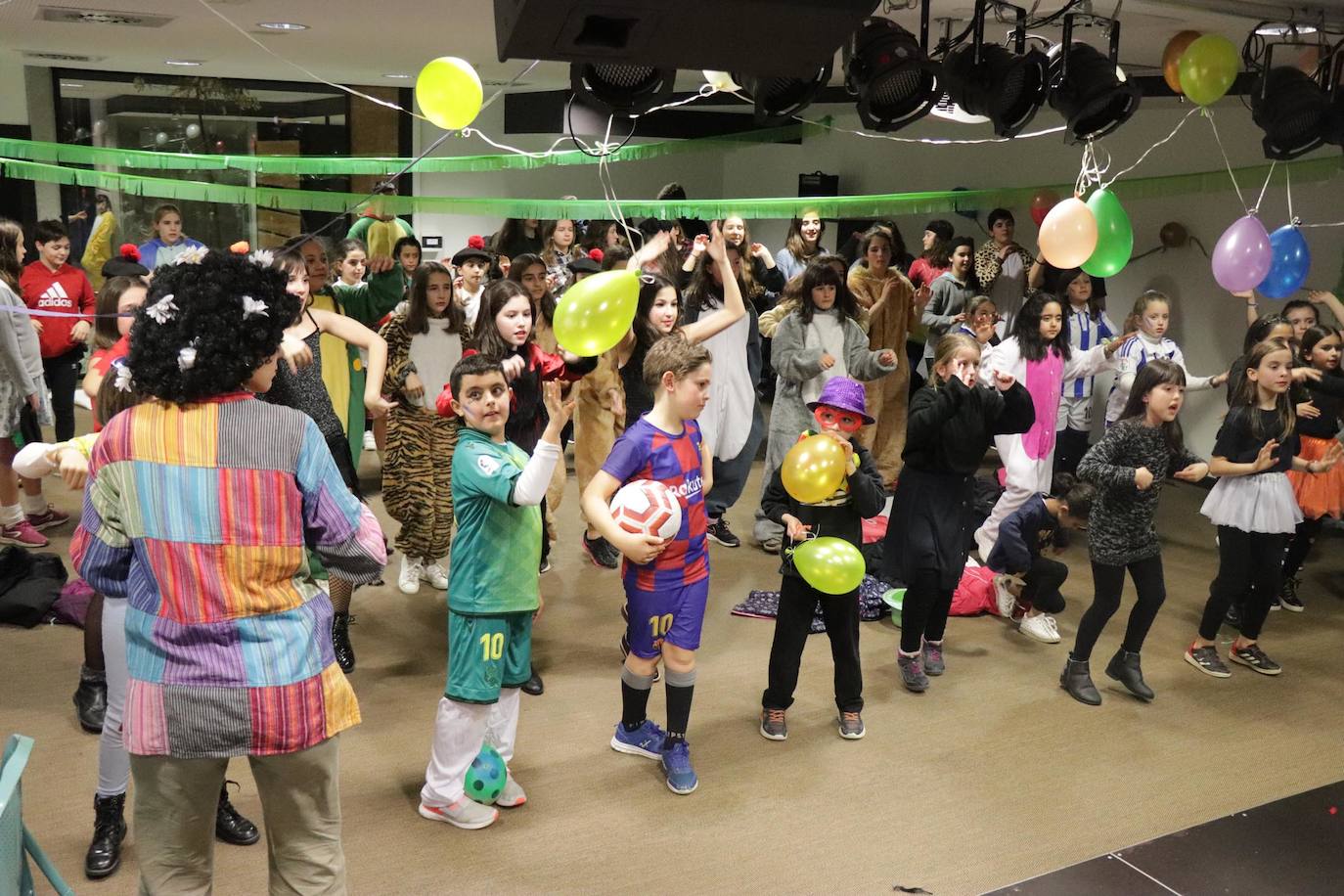 Fotos: Lasarte-Oria disfruta del viernes de carnaval | El Diario Vasco