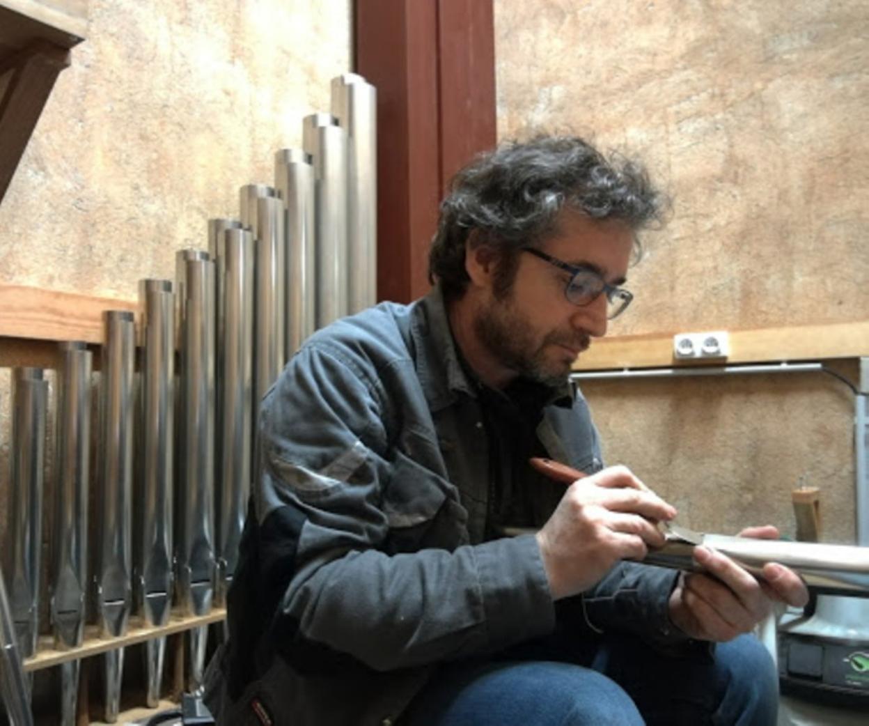 Denis Lacorrek ikertuko du San Esteban elizako organoaren historia | El ...