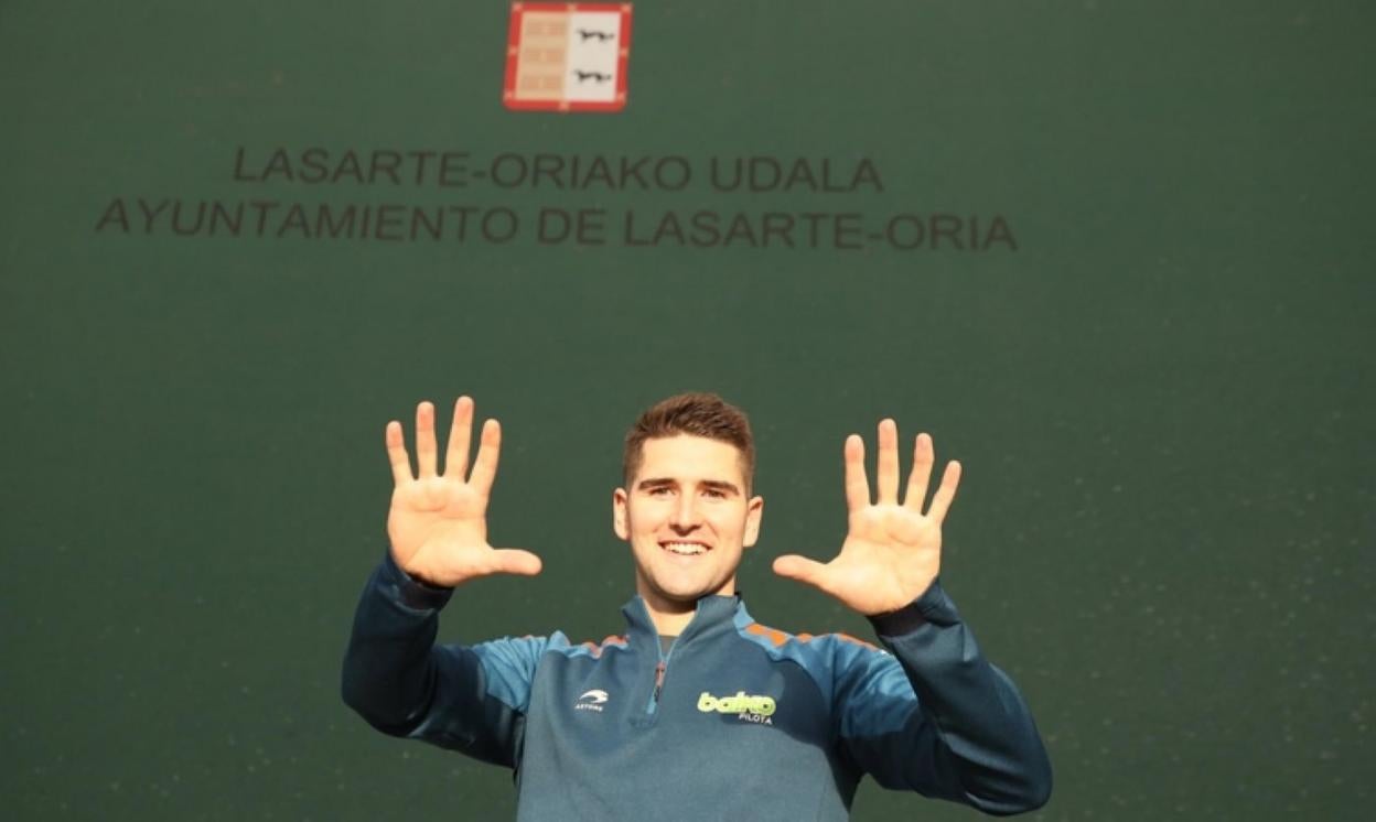 Axier Arteaga II juega la final del Promoción en el frontón Beotibar ...