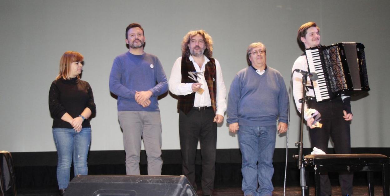 Lasarte-Oria: Antonio Serrano y el músico moldavo Radu Ratoi fueron las ...