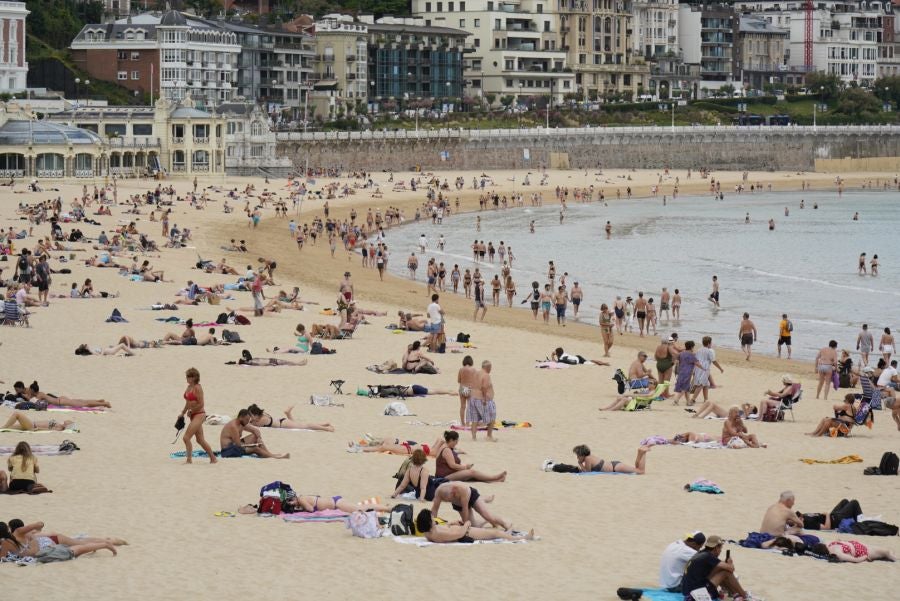 Jornada calurosa en Donostia | El Diario Vasco