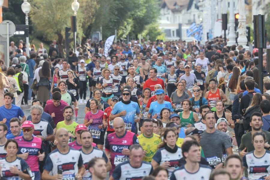 Fotos de la Behobia 2023 a su paso por Avenida Navarra en Gros | El ...