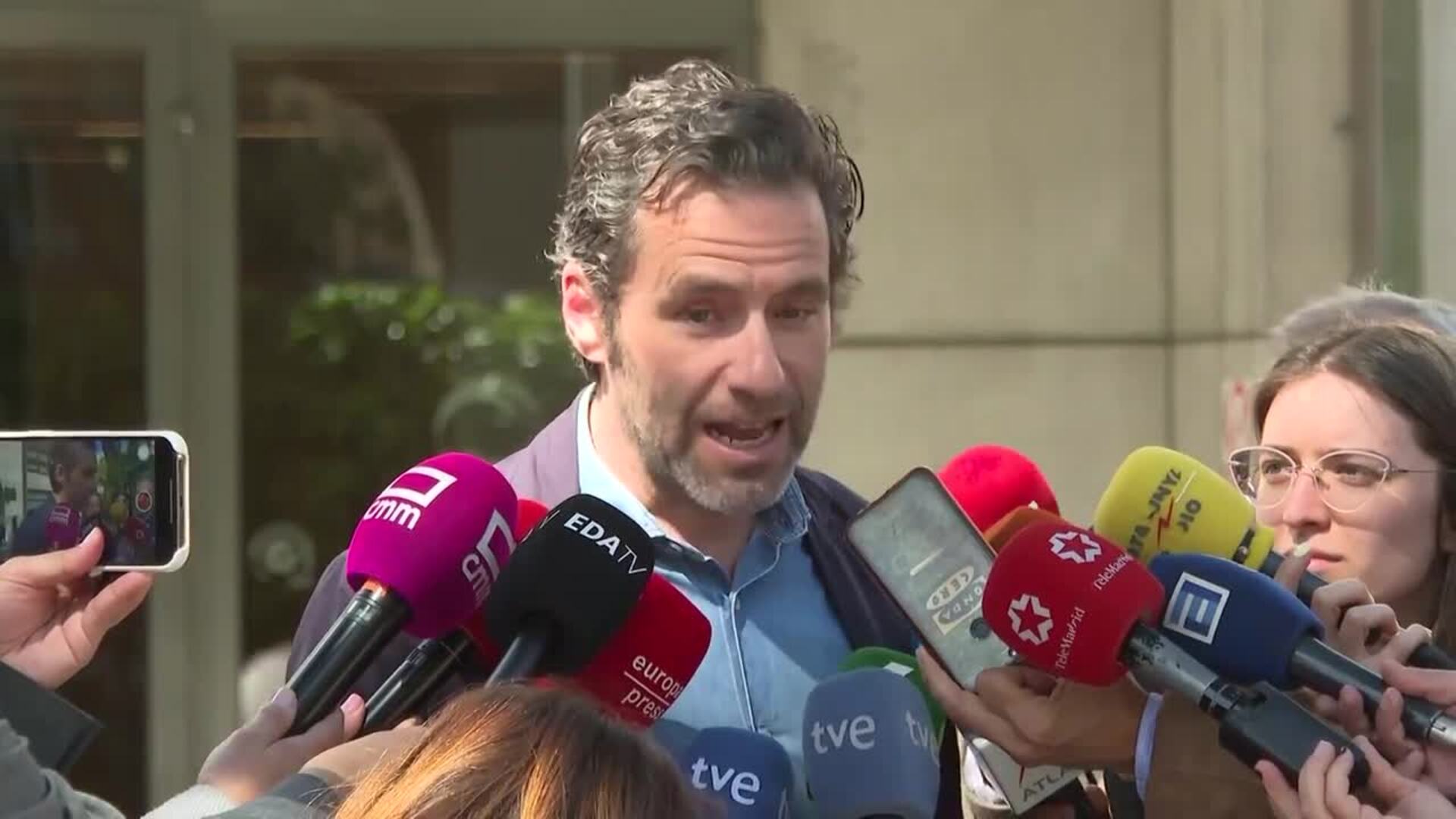 Sémper destaca las "formas tan educadas" de defender la política del ...