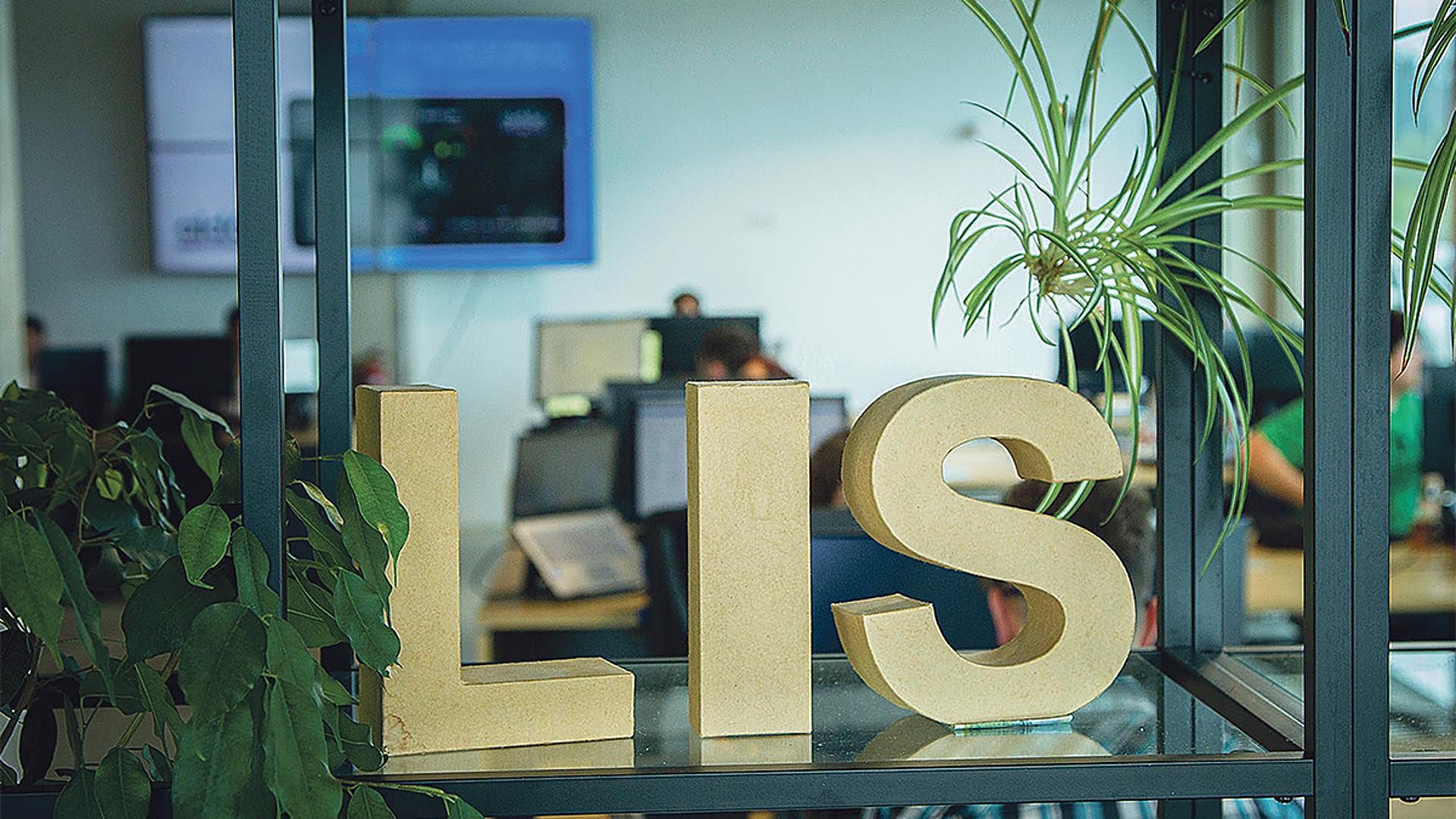 Analítica de datos pra empresas por LIS Data Solutions | El Diario Vasco