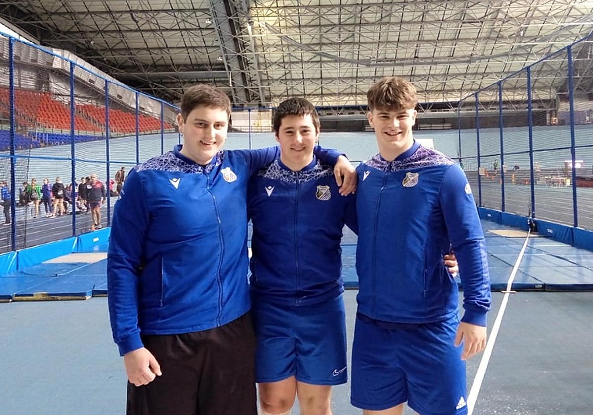 Aratz Cendón, Zuhatz Sukia y Aimar Alustiza, en el Campeonato de España ...