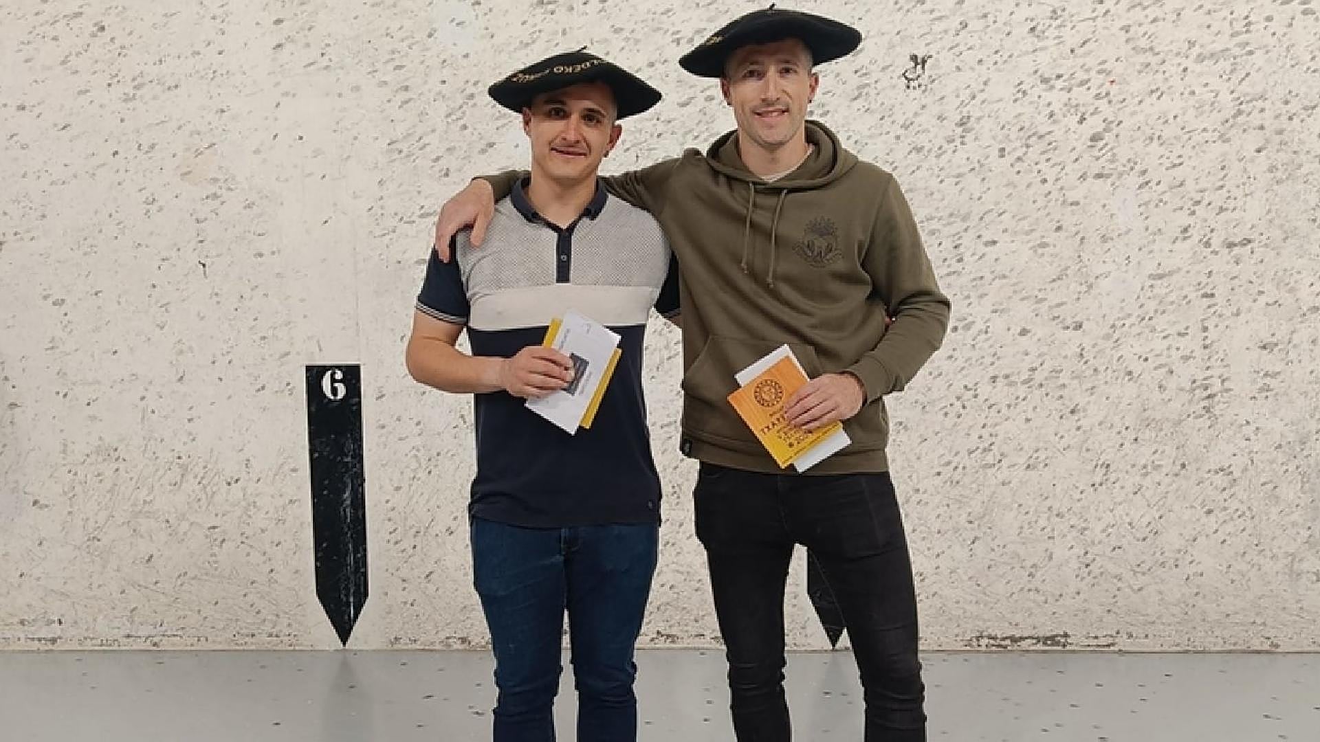 Azkoitia: Alex Juaristi garaile, Mendialdeko pilota txapelketako V ...