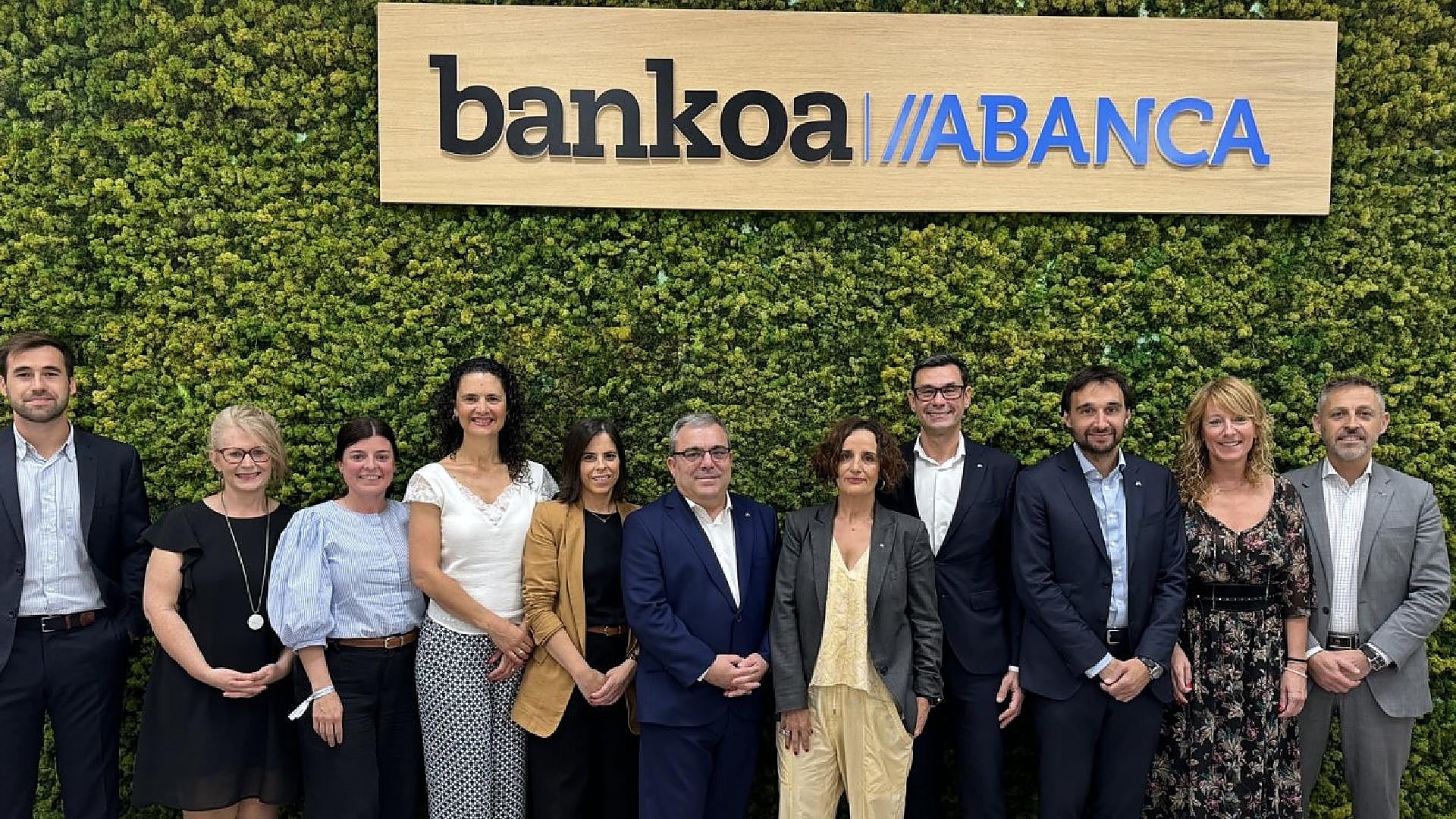Gnte de la ciudad: Bankoa Abanca estrena oficina | El Diario Vasco