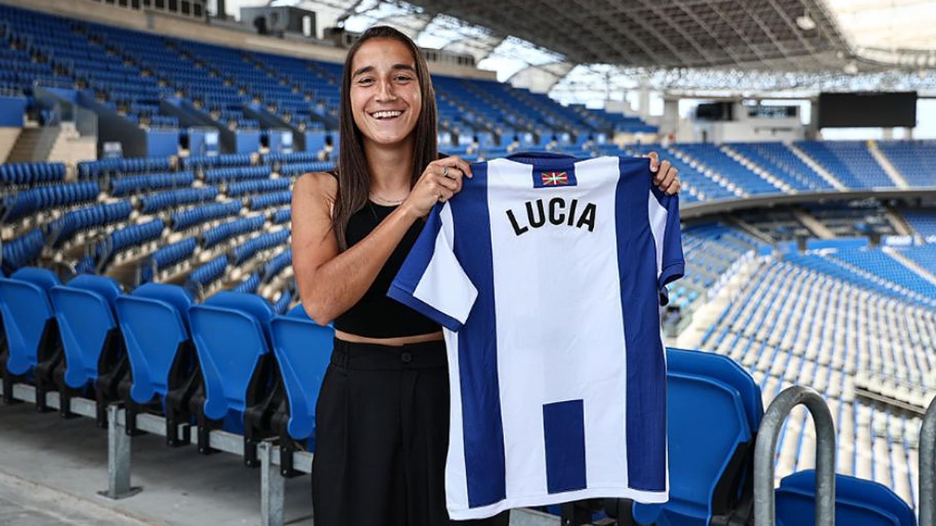 Lucía Rodríguez vuelve a la Real y firma hasta 2026 | El Diario Vasco