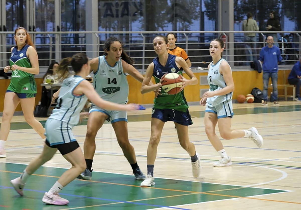 Ikasbasket claudicó ante el festival de triples de La Salle (63-44 ...