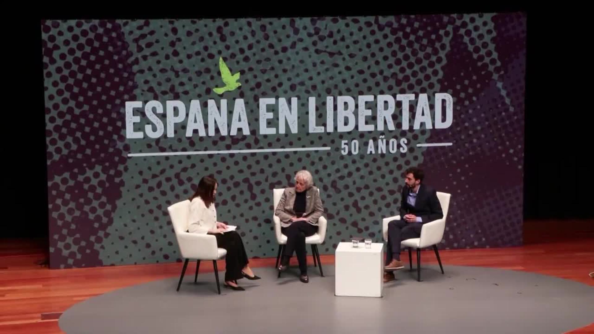 Así ha sido el primer acto por los 50 años de la muerte de Franco | El ...