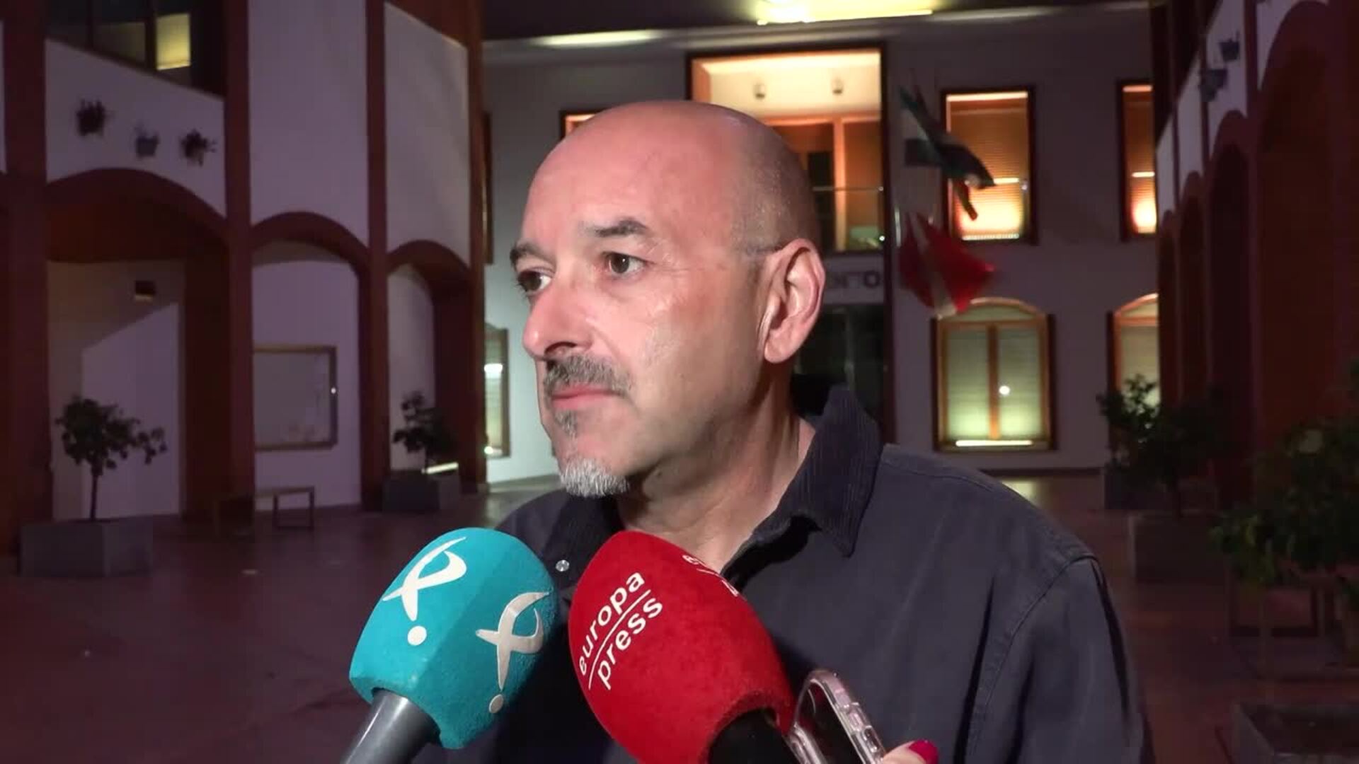 Alcalde La Zarza de Alange(Badajoz): "Ha sido un vendaval de aire que ...