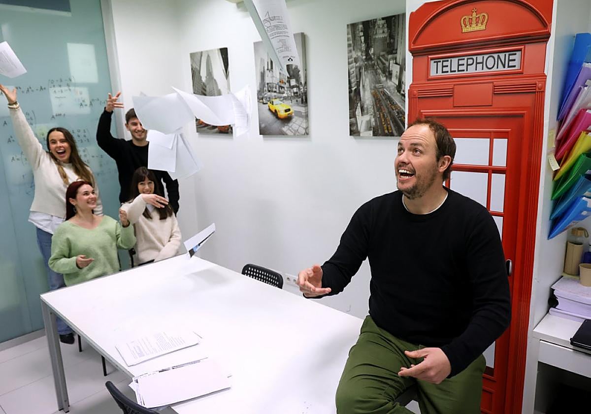 Ciudadanos, «Antes en las academias aprobabas lo suspendido. Ahora te ...