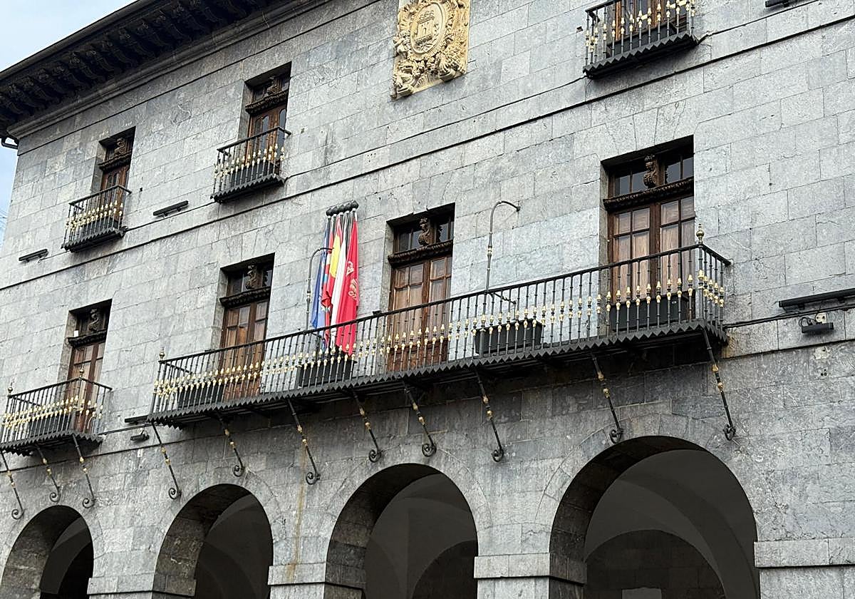Acuerdo entre el PNV, EH Bildu y Azkoitia Bai para aprobar los ...