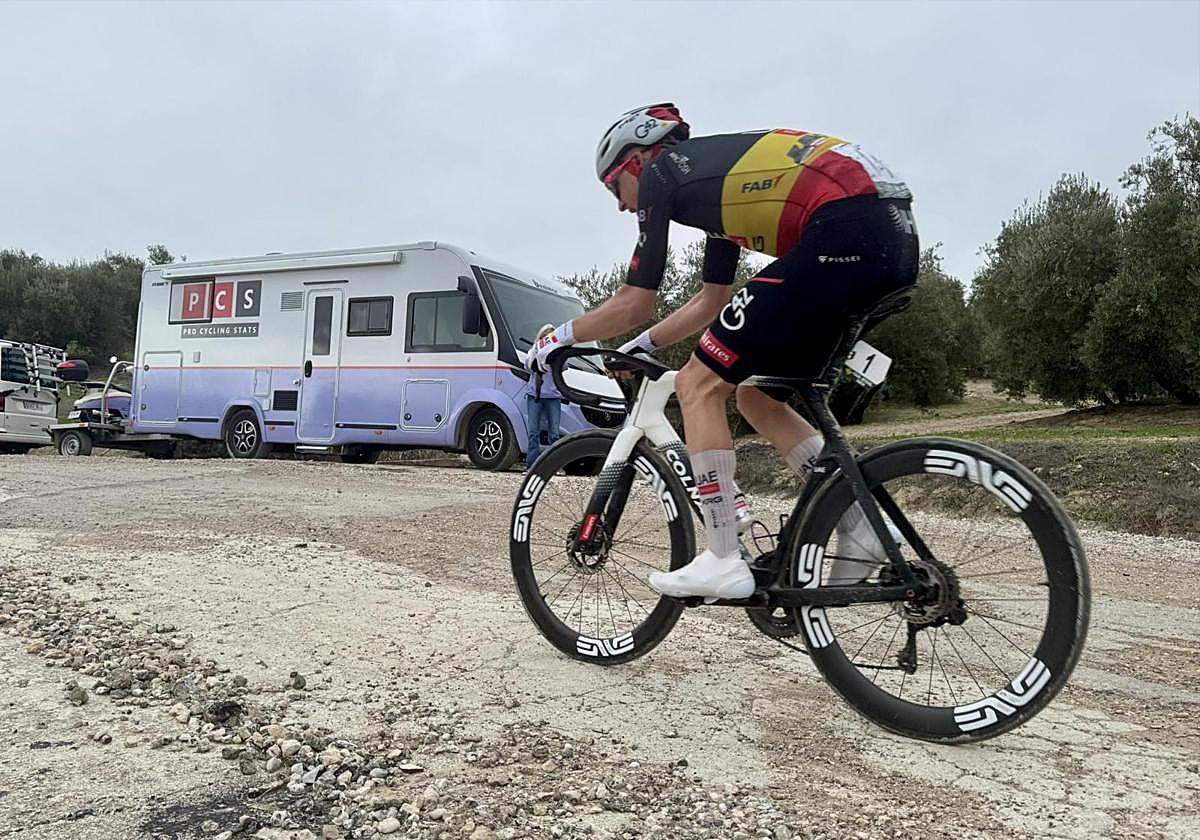 Pogacar pierde a su escudero en las clásicas, Tim Wellens, con la ...