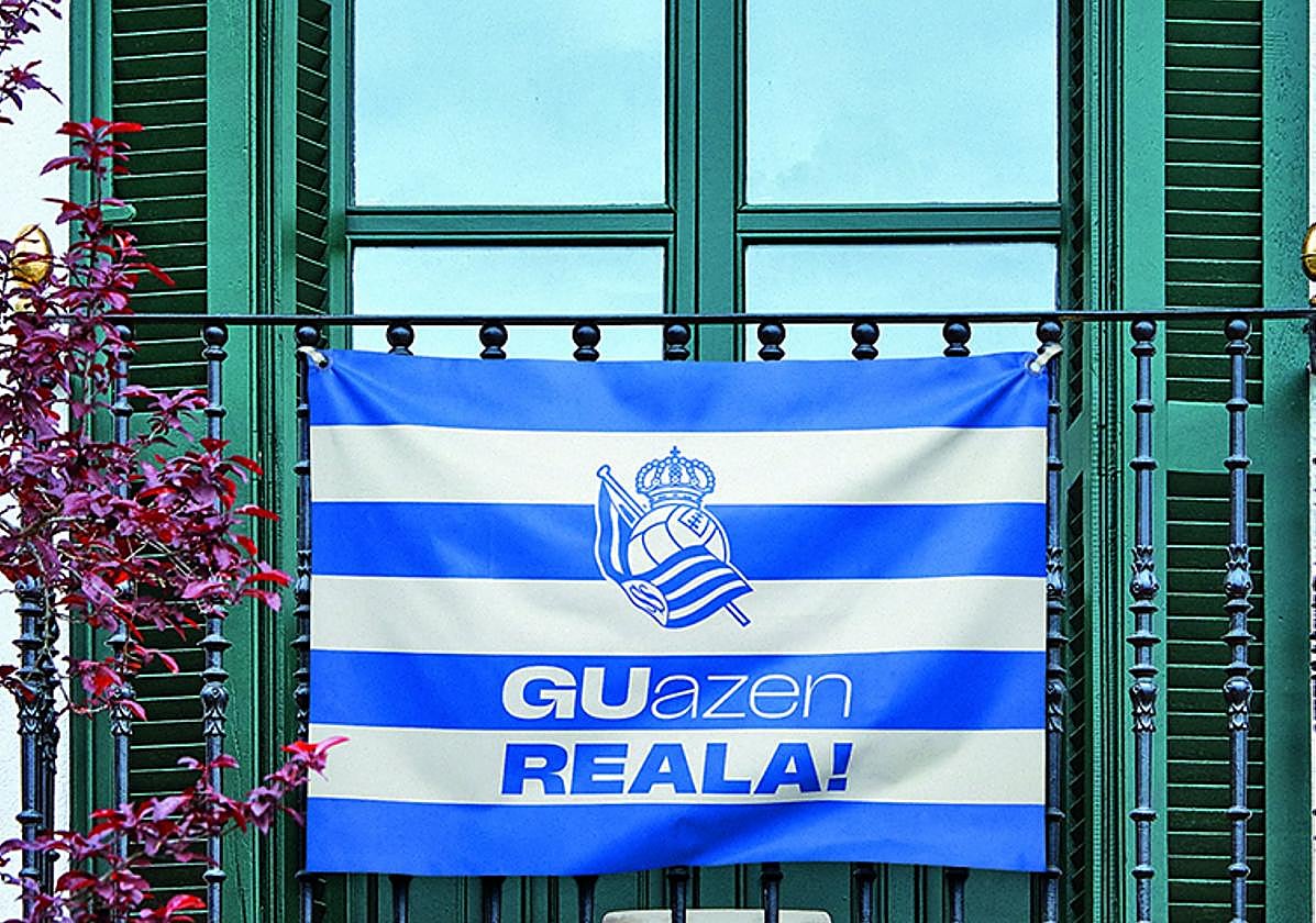 La bandera oficial de la final, con El Diario Vasco a partir del día 29 ...