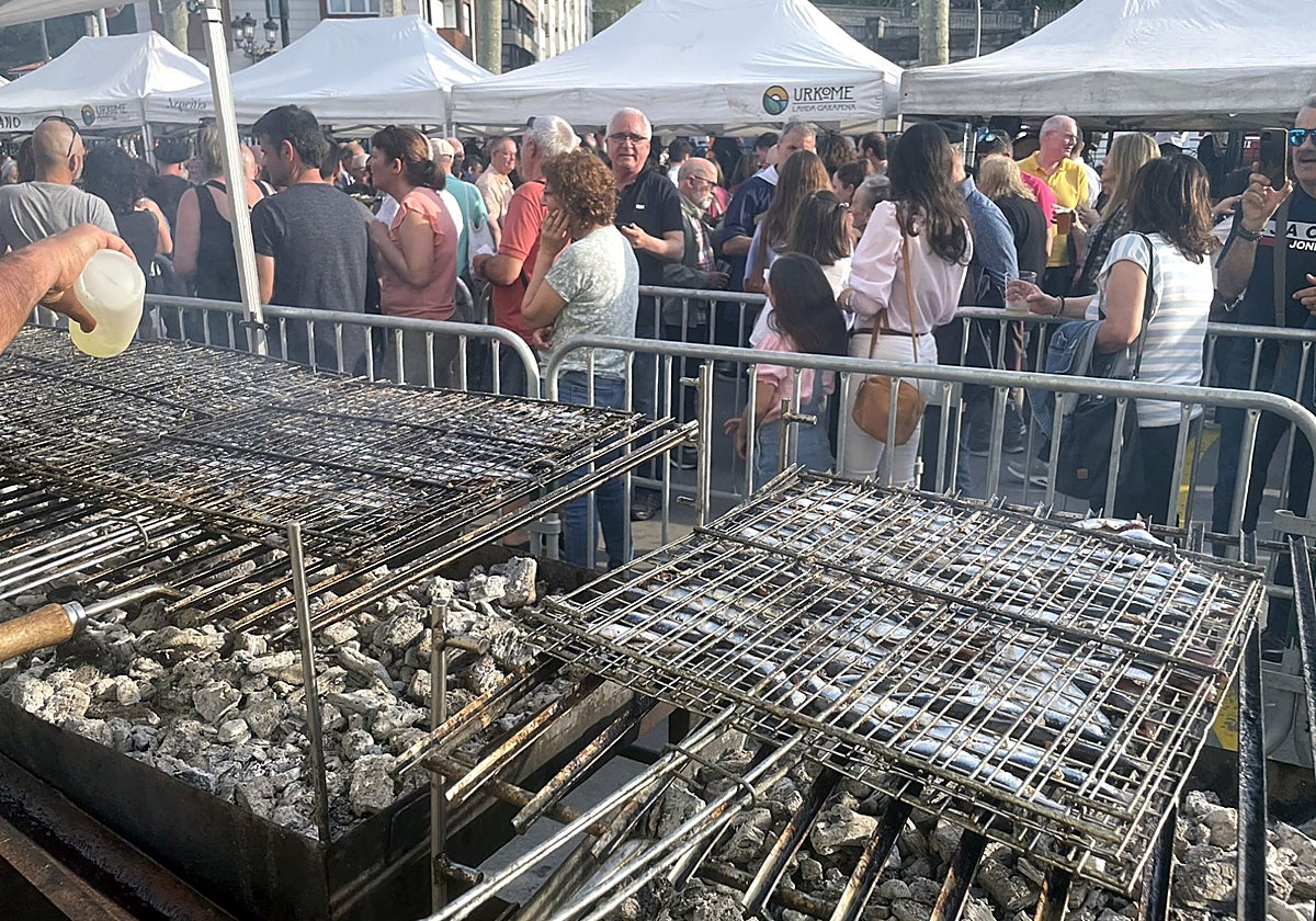 Arrantzale Kofradiak eskertu dio herrari jasotako laguntza | El Diario ...