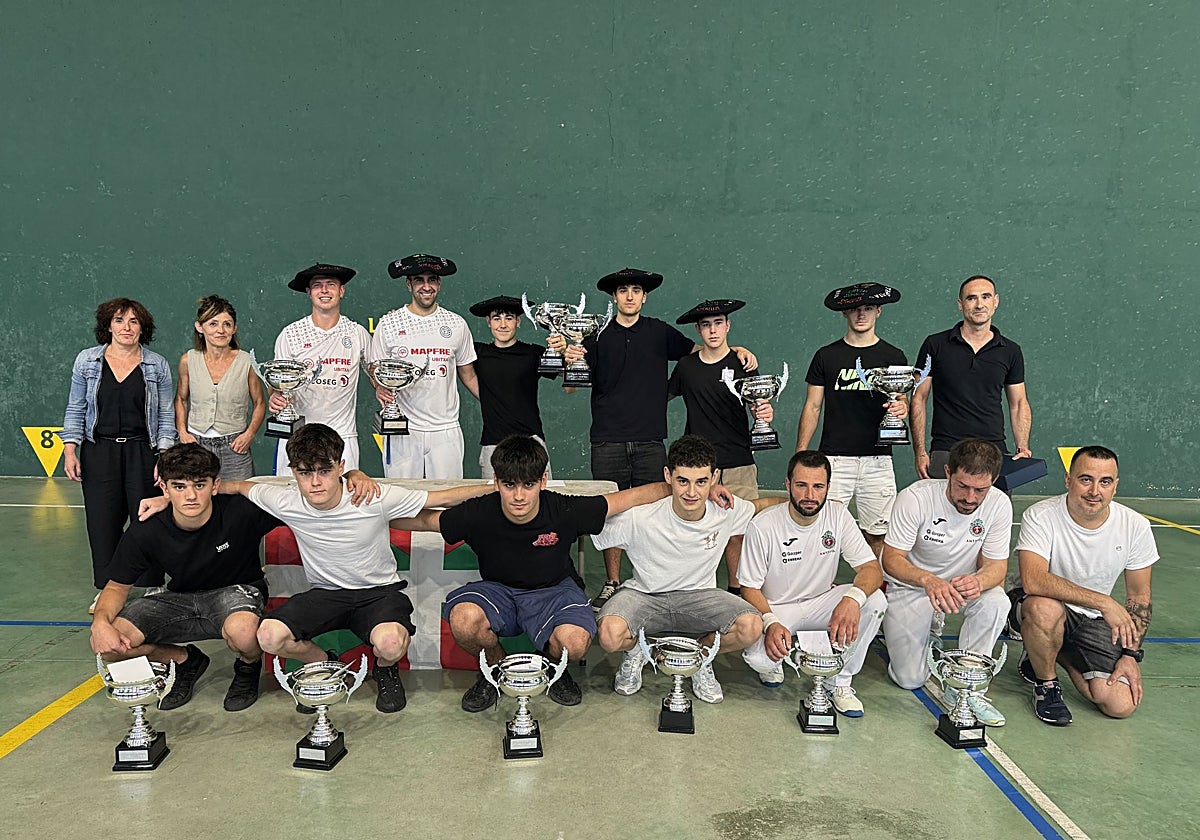 Las txapelas del LXXVII Torneo de la cuenca del Deba ya tienen dueño ...