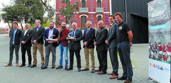 La Elcano Cup entre EE UU y Tonga convierte a Donostia en la «capital ...