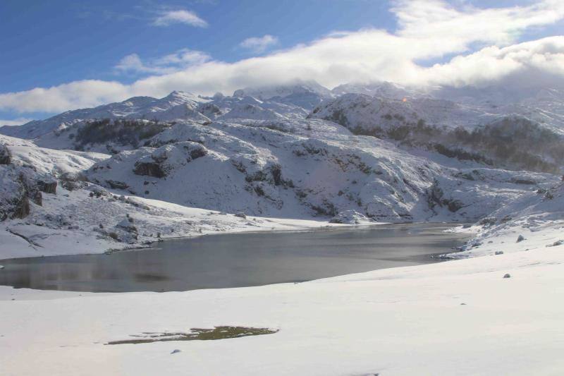 La nieve en Los Lagos sigue atrayendo turistas | El Comercio: Diario de ...