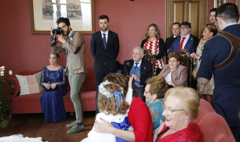 Fotos: La boda del exjugador del Sporting Eloy Olaya con Lucía Vicente ...