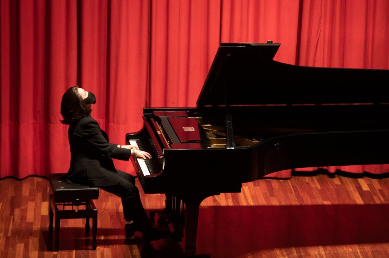 Recital de piano de Henar Fernández en la Casa de Cultura | El Comercio ...