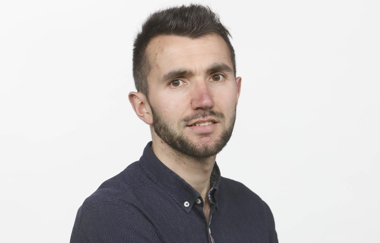 Partido homenaje en Navelgas al periodista de EL COMERCIO Iván Álvarez ...