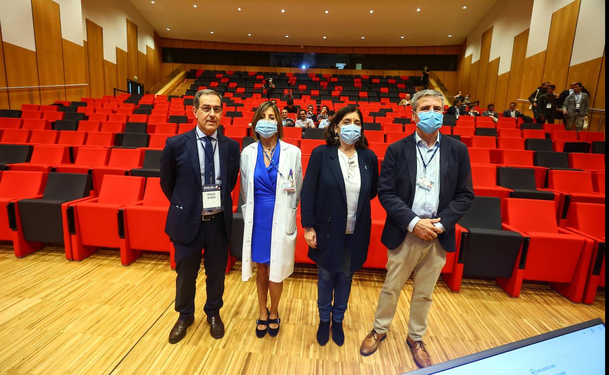 El HUCA se convierte en un referente en cirugía endovascular | El ...