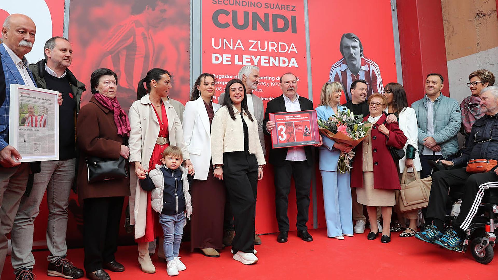 Fotos: Cundi ya tiene su puerta en El Molinón | El Comercio: Diario de ...