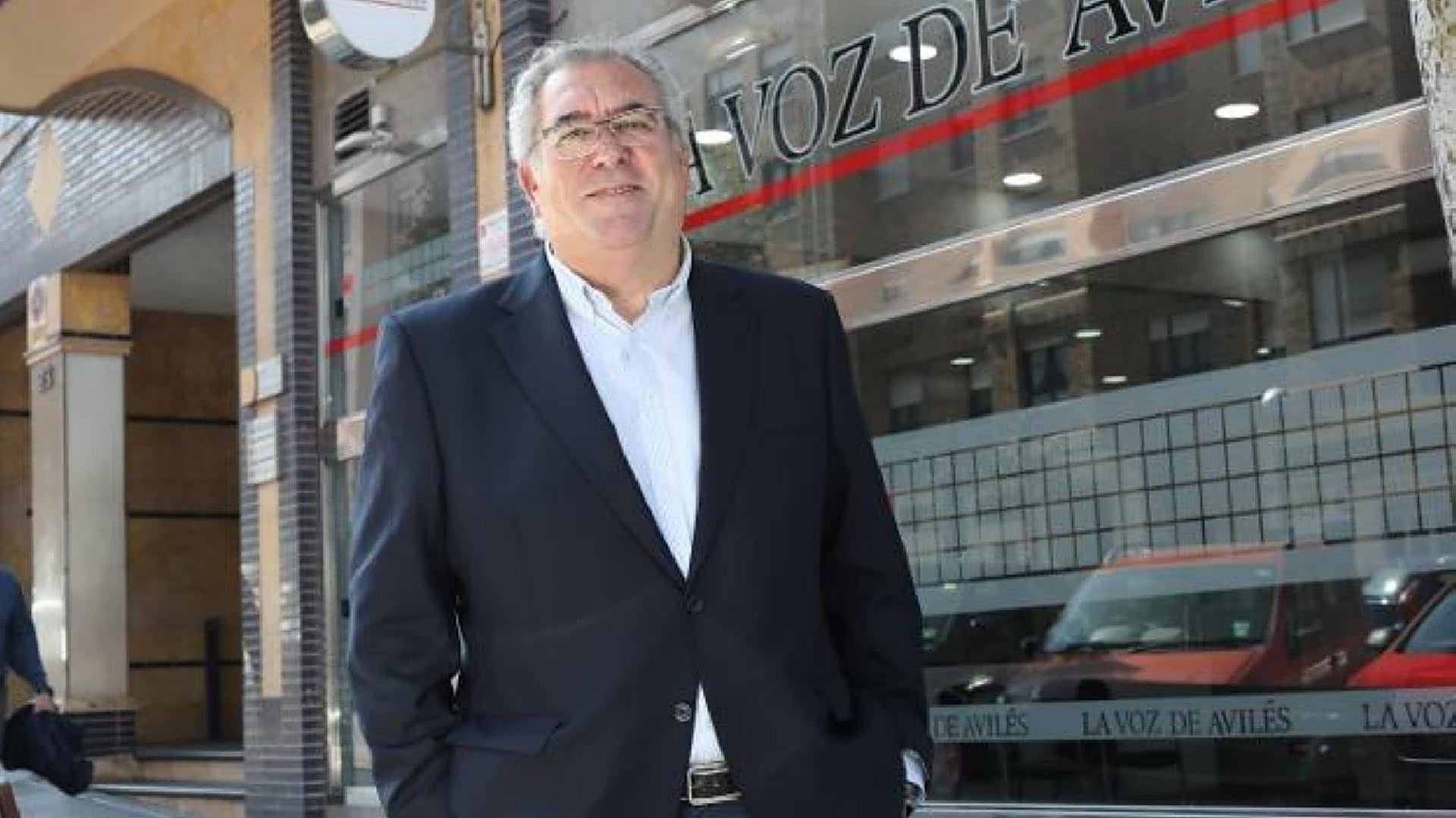 El Rotary distingue a José María Urbano y al Real Avilés | El Comercio ...