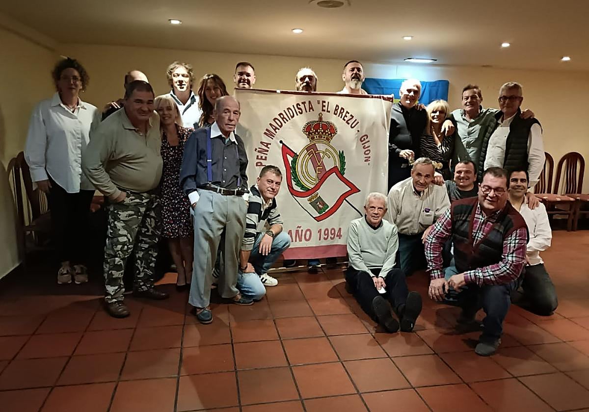 Mino, invitado a la cena anual de la peña madridista 'El Brezu' | El ...